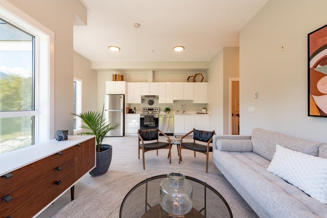 The Northyards - 39666 Government Road Northyards Squamish - Zenobia Wilson