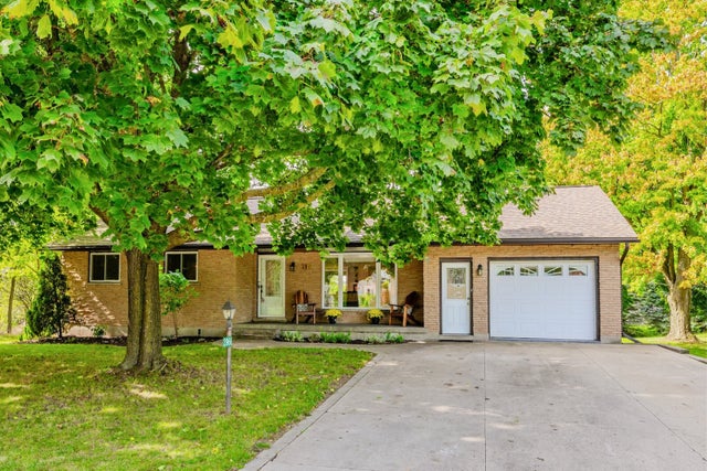 3966 Byron Street - Shakespeare, Ontario , 4 Bedrooms - Marcia Grove ...