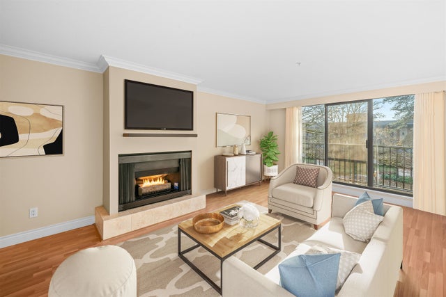 102 120 E 5TH STREET - North Vancouver Apartment/Condo, 1 Bedroom ...