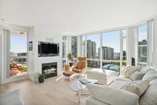 1004 140 E 14th St - North Vancouver apartmentcondo, 2 Bedrooms ...