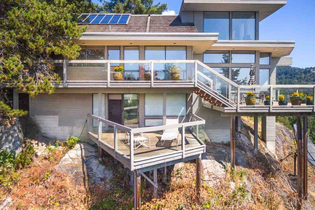 5840 Falcon Road - West Vancouver Single Family Residence, 3 Bedrooms ...